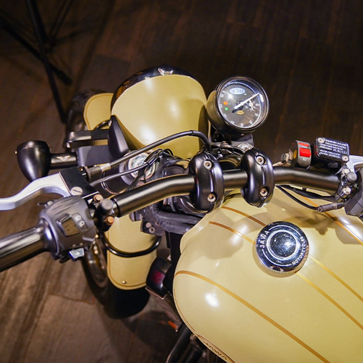 Vardenchi – Hot Rod Handle Jawa